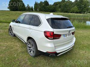 Balts BMW X5 2015 Jēkabpils, ar dzinēja tilpumu 4.00 L un nobraukumu 298 tūkst. km par 18250 €, foto 7 vietnē AUTOMOTO.COM.LV