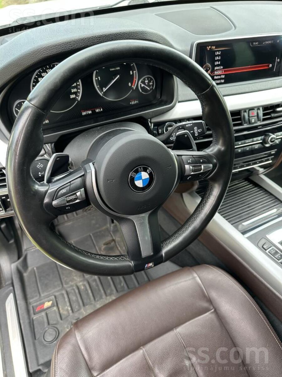 Balts BMW X5 2015 Jēkabpils, ar dzinēja tilpumu 4.00 L un nobraukumu 298 tūkst. km par 18250 €, foto 13 vietnē AUTOMOTO.COM.LV