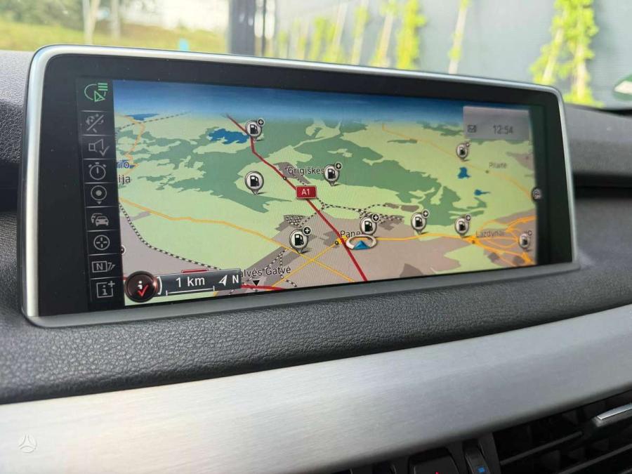 Белый БМВ Х5 2015 в Вильнюс, объемом двигателя 2.99 л и пробегом 208 тыс. км за 19999 €, фото 22 на AUTOMOTO.COM.LV