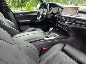 White BMW X5 2015 in Riga, with an engine capacity of 3.00 L and mileage of 64 thousand km for 34000 €, photo 14 on AUTOMOTO.COM.LV