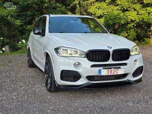 White BMW X5 2015 in Vilnius, with an engine capacity of 4.40 L and mileage of 215 thousand km for 19000 €, photo 3 on AUTOMOTO.COM.LV