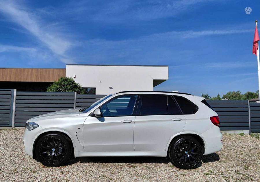 Balts BMW X5 2015 Vilkaviškis, ar dzinēja tilpumu 2.99 L un nobraukumu 235 tūkst. km par 19850 €, foto 6 vietnē AUTOMOTO.COM.LV