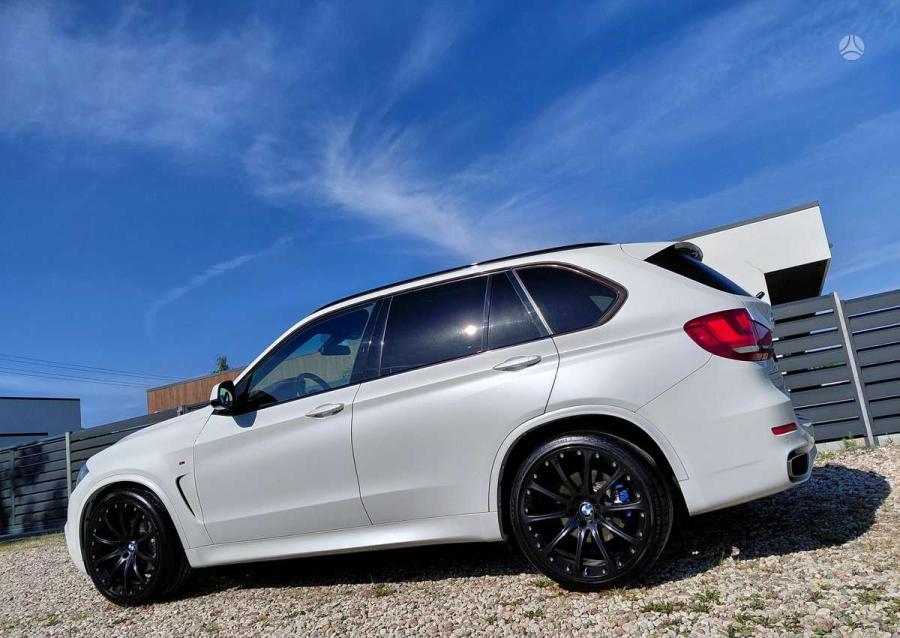 Balts BMW X5 2015 Vilkaviškis, ar dzinēja tilpumu 2.99 L un nobraukumu 235 tūkst. km par 19850 €, foto 7 vietnē AUTOMOTO.COM.LV