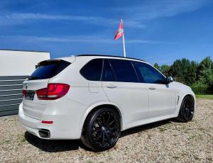 Balts BMW X5 2015 Vilkaviškis, ar dzinēja tilpumu 2.99 L un nobraukumu 235 tūkst. km par 19850 €, foto 13 vietnē AUTOMOTO.COM.LV