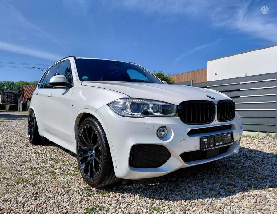 Balts BMW X5 2015 Vilkaviškis, ar dzinēja tilpumu 2.99 L un nobraukumu 235 tūkst. km par 19850 €, foto 18 vietnē AUTOMOTO.COM.LV