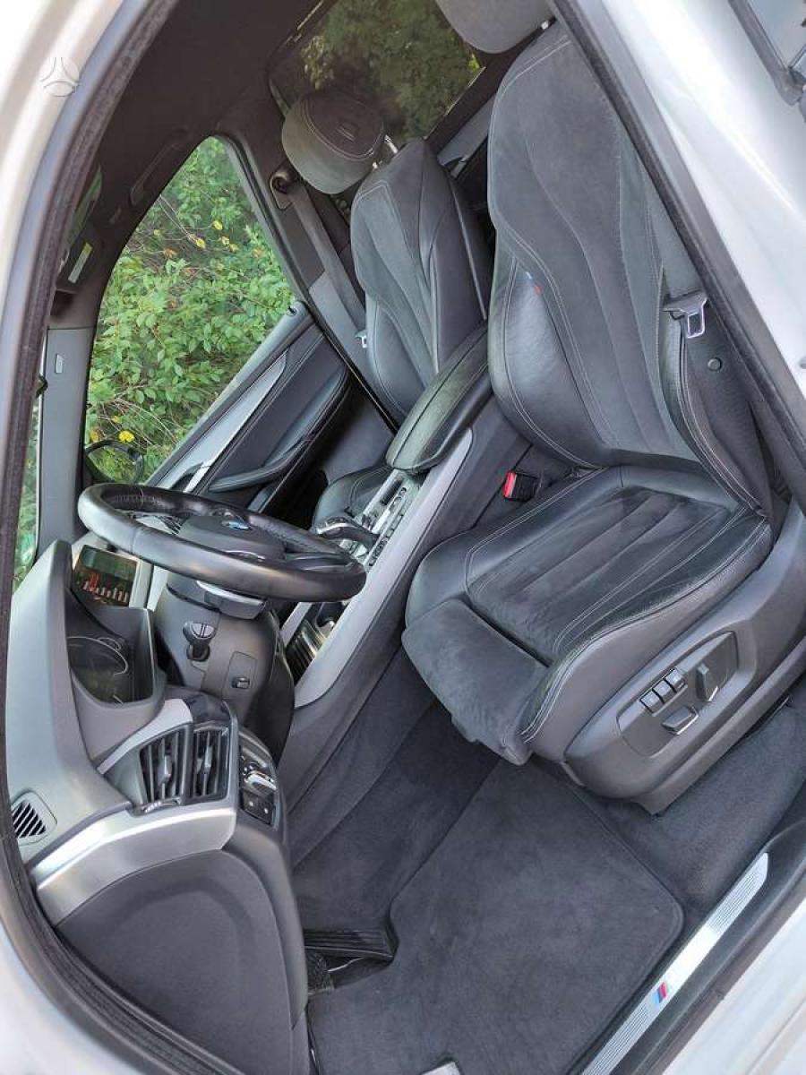 Balts BMW X5 2015 Vilkaviškis, ar dzinēja tilpumu 2.99 L un nobraukumu 235 tūkst. km par 19850 €, foto 22 vietnē AUTOMOTO.COM.LV