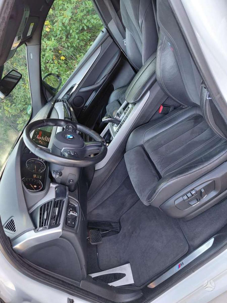 Balts BMW X5 2015 Vilkaviškis, ar dzinēja tilpumu 2.99 L un nobraukumu 235 tūkst. km par 19850 €, foto 23 vietnē AUTOMOTO.COM.LV
