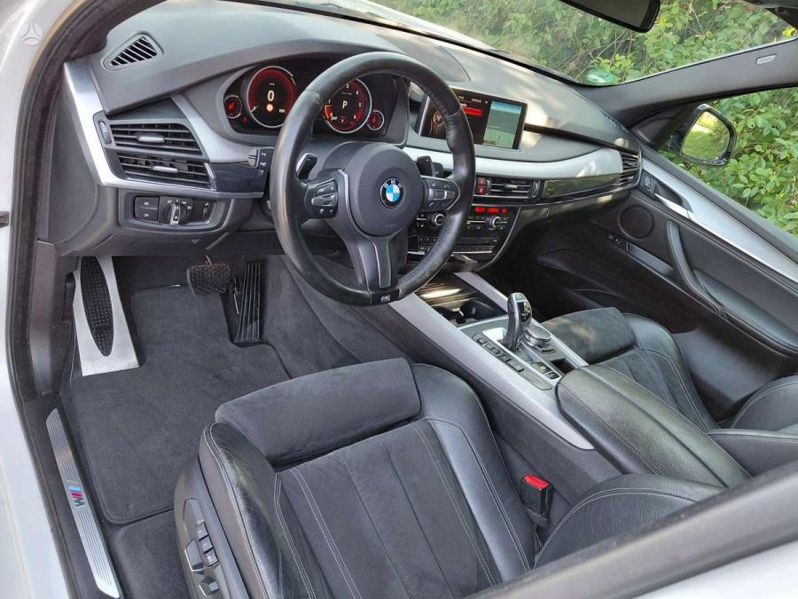 Balts BMW X5 2015 Vilkaviškis, ar dzinēja tilpumu 2.99 L un nobraukumu 235 tūkst. km par 19850 €, foto 24 vietnē AUTOMOTO.COM.LV