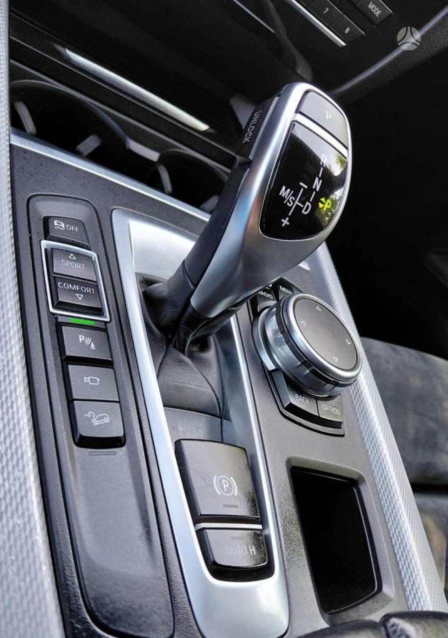 Balts BMW X5 2015 Vilkaviškis, ar dzinēja tilpumu 2.99 L un nobraukumu 235 tūkst. km par 19850 €, foto 34 vietnē AUTOMOTO.COM.LV