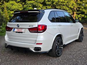 White BMW X5 2015 in Vilnius, with an engine capacity of 4.40 L and mileage of 215 thousand km for 18500 €, photo 3 on AUTOMOTO.COM.LV