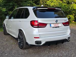 White BMW X5 2015 in Vilnius, with an engine capacity of 4.40 L and mileage of 215 thousand km for 18500 €, photo 5 on AUTOMOTO.COM.LV