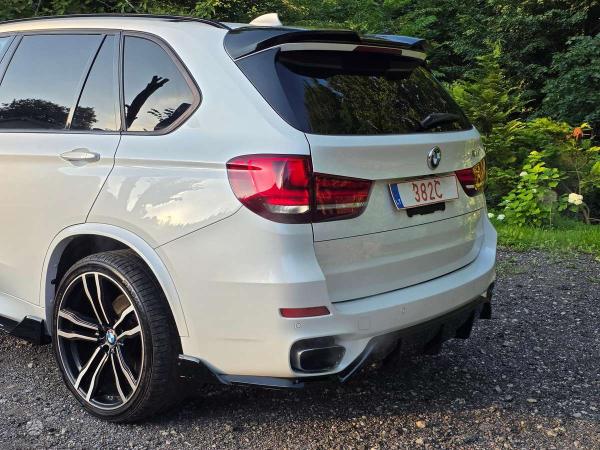 White BMW X5 2015 in Vilnius, with an engine capacity of 4.40 L and mileage of 215 thousand km for 18500 €, photo 5 on AUTOMOTO.COM.LV