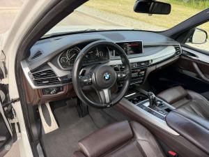 White BMW X5 2015 in Kaunas, with an engine capacity of 2.99 L and mileage of 301 thousand km for 18800 €, photo 12 on AUTOMOTO.COM.LV