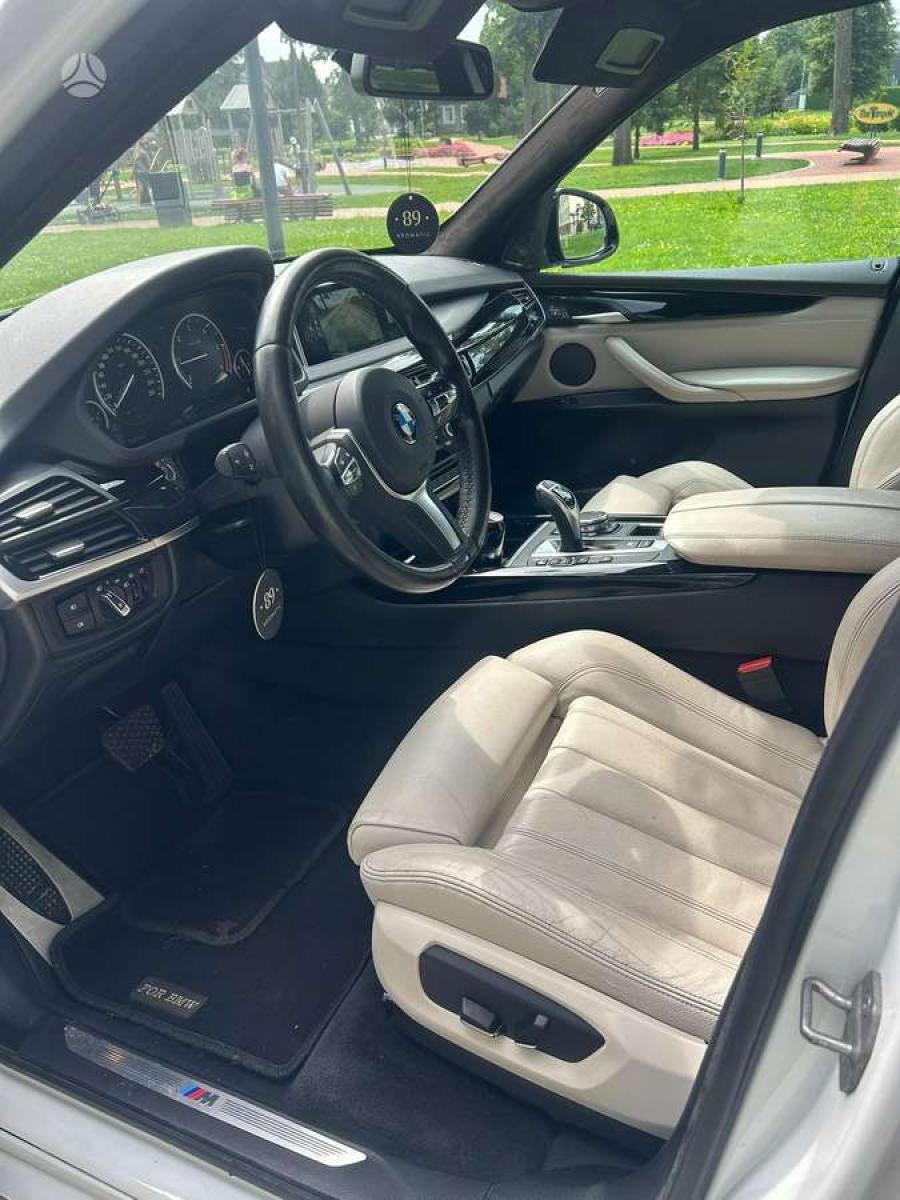 White BMW X5 2015 in Marijampole, with an engine capacity of 2.00 L and mileage of 243 thousand km for 17500 €, photo 3 on AUTOMOTO.COM.LV
