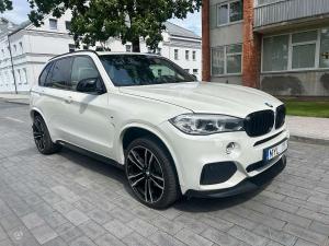White BMW X5 2015 in Marijampole, with an engine capacity of 2.00 L and mileage of 243 thousand km for 17500 €, photo 9 on AUTOMOTO.COM.LV