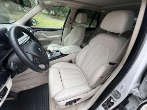 White BMW X5 2015 in Marijampole, with an engine capacity of 2.99 L and mileage of 226 thousand km for 16300 €, photo 11 on AUTOMOTO.COM.LV