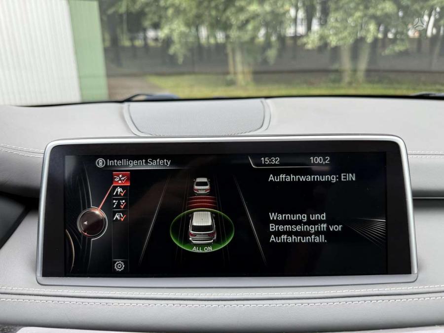 White BMW X5 2015 in Marijampole, with an engine capacity of 2.99 L and mileage of 226 thousand km for 16300 €, photo 15 on AUTOMOTO.COM.LV