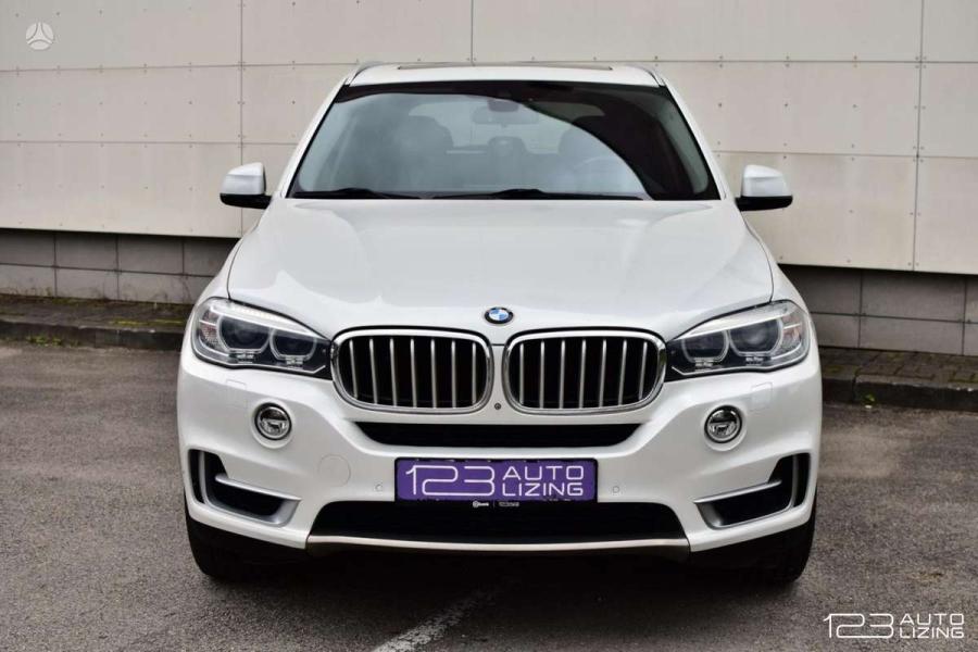 White BMW X5 2015 in Kretinga, with an engine capacity of 4.40 L and mileage of 239 thousand km for 11999 €, photo 4 on AUTOMOTO.COM.LV