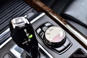 White BMW X5 2015 in Kretinga, with an engine capacity of 4.40 L and mileage of 239 thousand km for 11999 €, photo 19 on AUTOMOTO.COM.LV