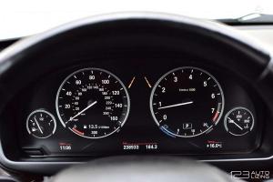 White BMW X5 2015 in Kretinga, with an engine capacity of 4.40 L and mileage of 239 thousand km for 11999 €, photo 24 on AUTOMOTO.COM.LV