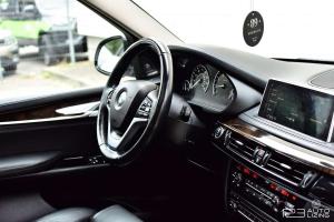 White BMW X5 2015 in Kretinga, with an engine capacity of 4.40 L and mileage of 239 thousand km for 11999 €, photo 31 on AUTOMOTO.COM.LV