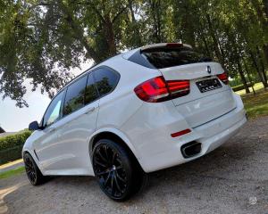 Balts BMW X5 2015 Vilkaviškis, ar dzinēja tilpumu 2.99 L un nobraukumu 235 tūkst. km par 19500 €, foto 9 vietnē AUTOMOTO.COM.LV