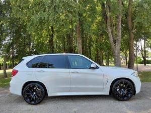 Balts BMW X5 2015 Vilkaviškis, ar dzinēja tilpumu 2.99 L un nobraukumu 235 tūkst. km par 19500 €, foto 16 vietnē AUTOMOTO.COM.LV
