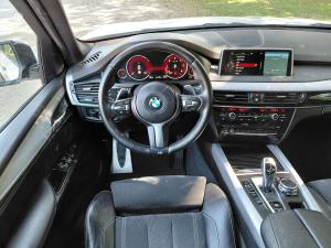 Balts BMW X5 2015 Vilkaviškis, ar dzinēja tilpumu 2.99 L un nobraukumu 235 tūkst. km par 19500 €, foto 33 vietnē AUTOMOTO.COM.LV