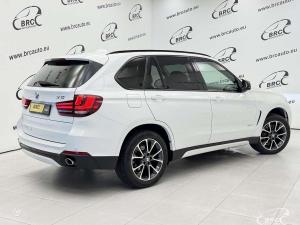 Balts BMW X5 2015 Viļņa, ar dzinēja tilpumu 2.99 L un nobraukumu 334 tūkst. km par 15000 €, foto 4 vietnē AUTOMOTO.COM.LV