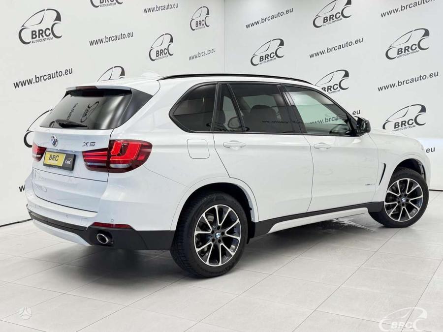 Balts BMW X5 2015 Viļņa, ar dzinēja tilpumu 2.99 L un nobraukumu 334 tūkst. km par 15000 €, foto 4 vietnē AUTOMOTO.COM.LV
