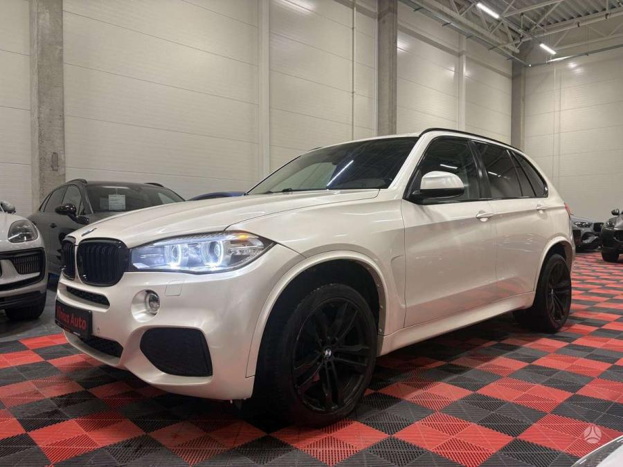 White BMW X5 2015 in Vilnius, with an engine capacity of 2.98 L and mileage of 186 thousand km for 16500 €, photo 1 on AUTOMOTO.COM.LV