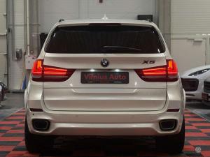 White BMW X5 2015 in Vilnius, with an engine capacity of 2.98 L and mileage of 186 thousand km for 16500 €, photo 6 on AUTOMOTO.COM.LV