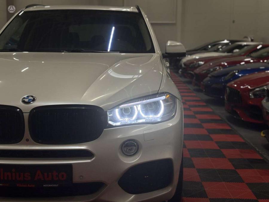 White BMW X5 2015 in Vilnius, with an engine capacity of 2.98 L and mileage of 186 thousand km for 16500 €, photo 8 on AUTOMOTO.COM.LV