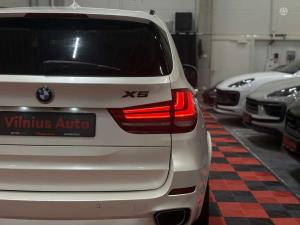 White BMW X5 2015 in Vilnius, with an engine capacity of 2.98 L and mileage of 186 thousand km for 16500 €, photo 9 on AUTOMOTO.COM.LV