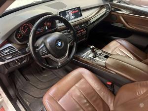 White BMW X5 2015 in Vilnius, with an engine capacity of 2.98 L and mileage of 186 thousand km for 16500 €, photo 11 on AUTOMOTO.COM.LV
