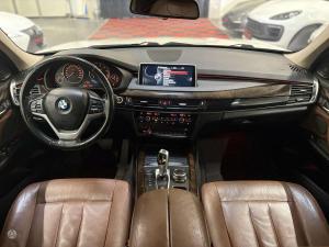 White BMW X5 2015 in Vilnius, with an engine capacity of 2.98 L and mileage of 186 thousand km for 16500 €, photo 18 on AUTOMOTO.COM.LV