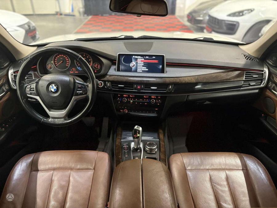 White BMW X5 2015 in Vilnius, with an engine capacity of 2.98 L and mileage of 186 thousand km for 16500 €, photo 18 on AUTOMOTO.COM.LV