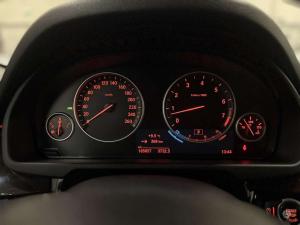 White BMW X5 2015 in Vilnius, with an engine capacity of 2.98 L and mileage of 186 thousand km for 16500 €, photo 21 on AUTOMOTO.COM.LV