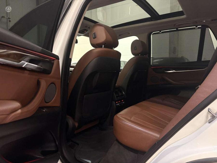 White BMW X5 2015 in Vilnius, with an engine capacity of 2.98 L and mileage of 186 thousand km for 16500 €, photo 28 on AUTOMOTO.COM.LV