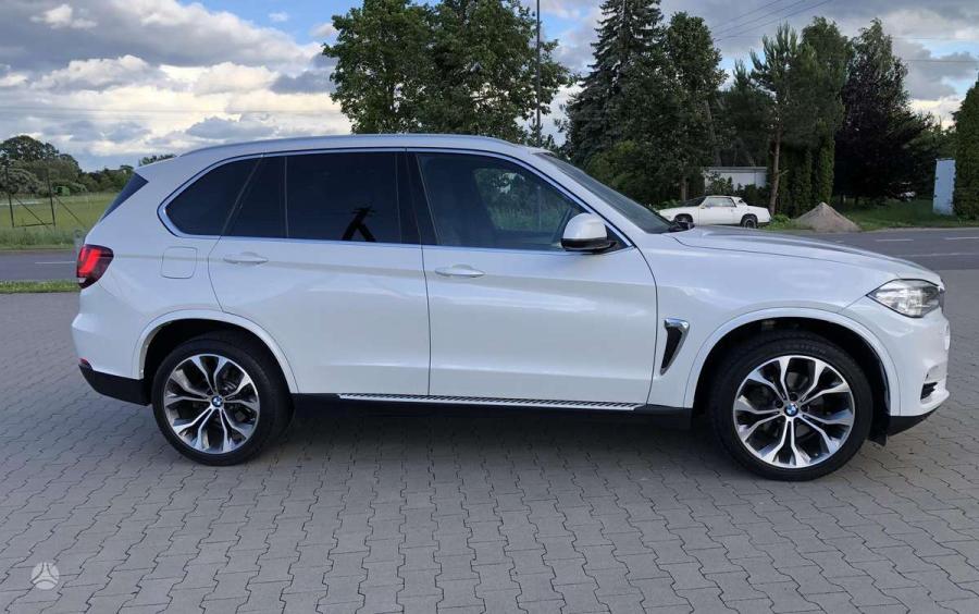 Balts BMW X5 2015 Kauņa, ar dzinēja tilpumu 2.00 L un nobraukumu 189 tūkst. km par 22000 €, foto 12 vietnē AUTOMOTO.COM.LV