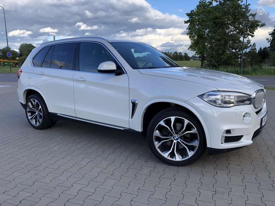 Balts BMW X5 2015 Kauņa, ar dzinēja tilpumu 2.00 L un nobraukumu 189 tūkst. km par 22000 €, foto 13 vietnē AUTOMOTO.COM.LV