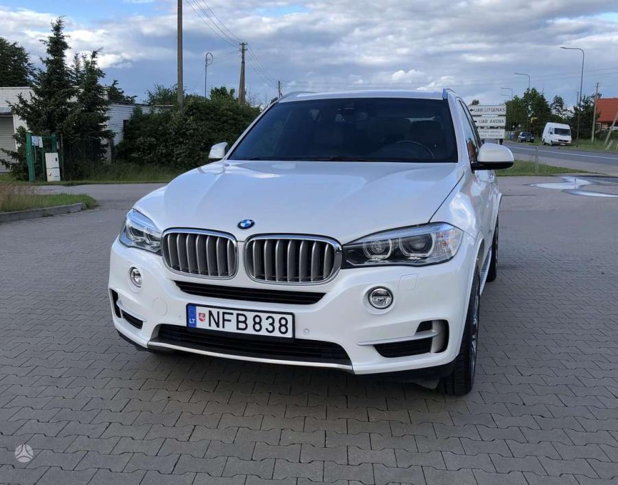 Balts BMW X5 2015 Kauņa, ar dzinēja tilpumu 2.00 L un nobraukumu 189 tūkst. km par 22000 €, foto 16 vietnē AUTOMOTO.COM.LV