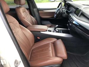 Balts BMW X5 2015 Kauņa, ar dzinēja tilpumu 2.00 L un nobraukumu 189 tūkst. km par 22000 €, foto 30 vietnē AUTOMOTO.COM.LV