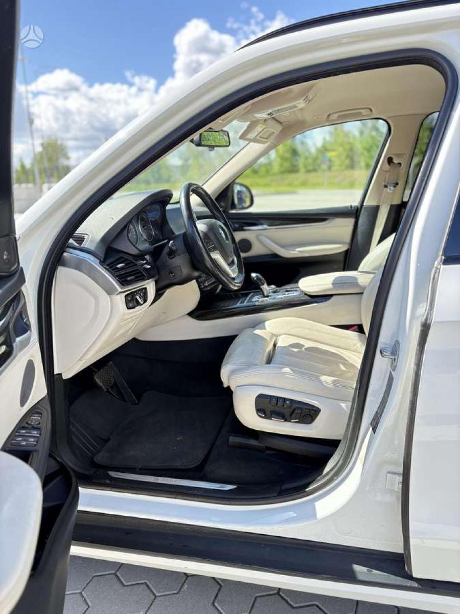 Balts BMW X5 2015 Viļņa, ar dzinēja tilpumu 2.99 L un nobraukumu 327 tūkst. km par 19900 €, foto 9 vietnē AUTOMOTO.COM.LV