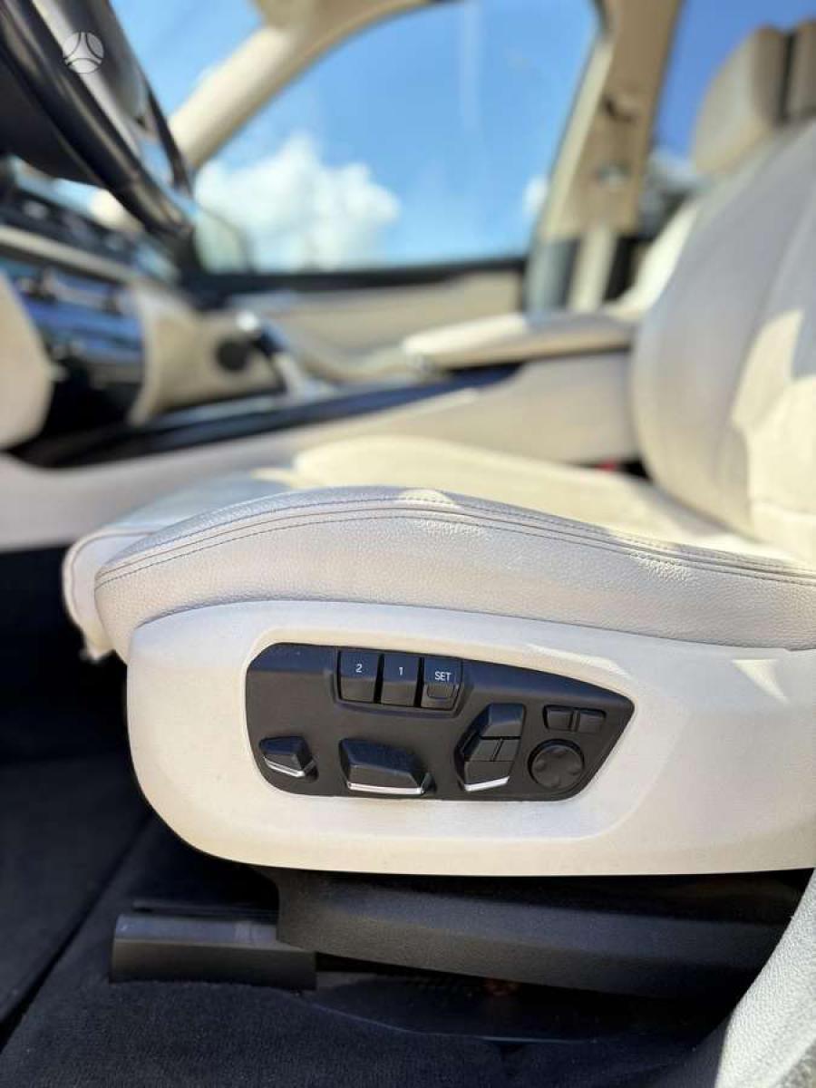 Balts BMW X5 2015 Viļņa, ar dzinēja tilpumu 2.99 L un nobraukumu 327 tūkst. km par 19900 €, foto 13 vietnē AUTOMOTO.COM.LV