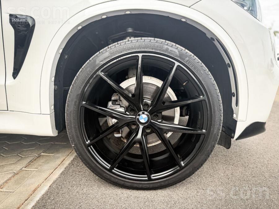 Balts BMW X5 2015 Rīga, ar dzinēja tilpumu 3.00 L un nobraukumu 181 tūkst. km par 25500 €, foto 19 vietnē AUTOMOTO.COM.LV