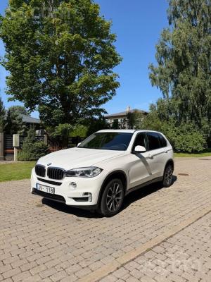 Balts BMW X5 2015 Rīga, ar dzinēja tilpumu 3.00 L un nobraukumu 222 tūkst. km par 18000 €, foto  vietnē AUTOMOTO.COM.LV
