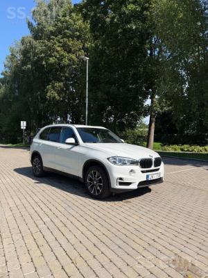 Balts BMW X5 2015 Rīga, ar dzinēja tilpumu 3.00 L un nobraukumu 222 tūkst. km par 18000 €, foto 5 vietnē AUTOMOTO.COM.LV