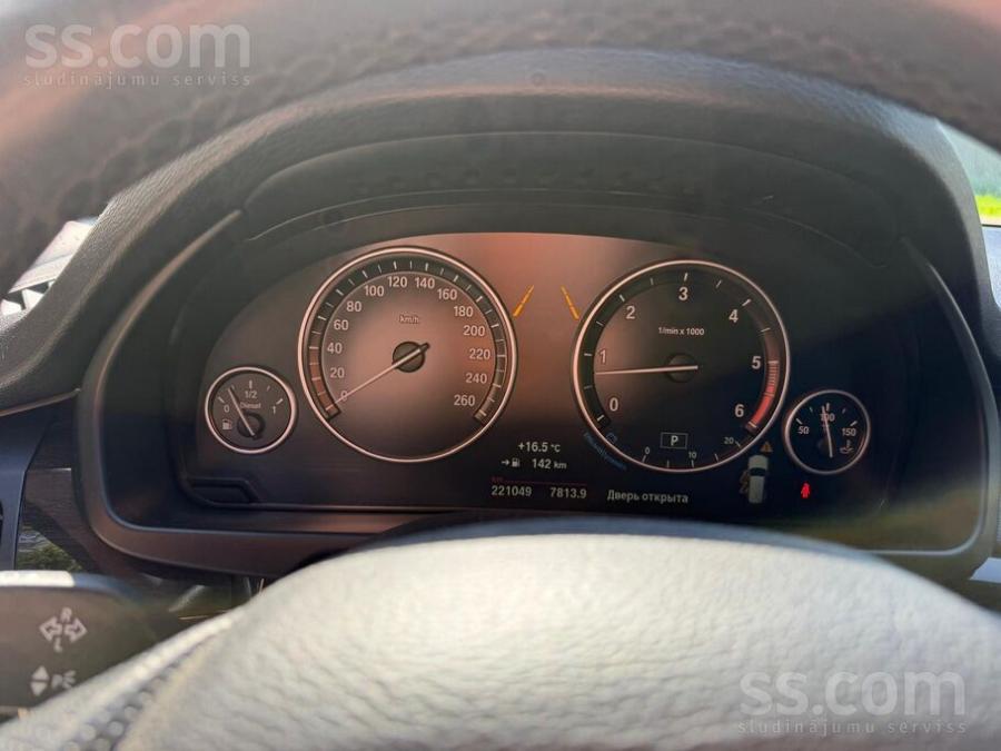Balts BMW X5 2015 Rīga, ar dzinēja tilpumu 3.00 L un nobraukumu 222 tūkst. km par 18000 €, foto 8 vietnē AUTOMOTO.COM.LV