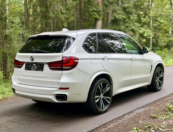 Balts BMW X5 2015 Kuršėnai, ar dzinēja tilpumu 2.99 L un nobraukumu 268 tūkst. km par 19900 €, foto 4 vietnē AUTOMOTO.COM.LV